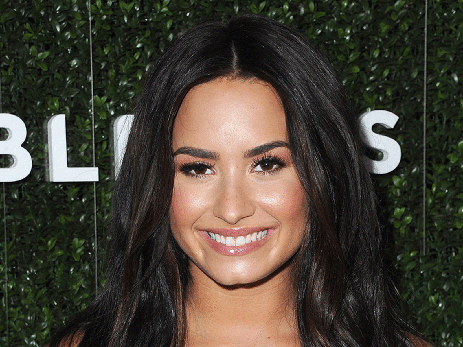 Demi Lovato: radieuse pour sa nouvelle collaboration avec Fabletics!